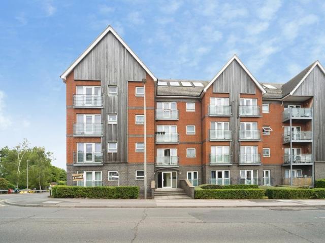 2 bedroom flat for sale