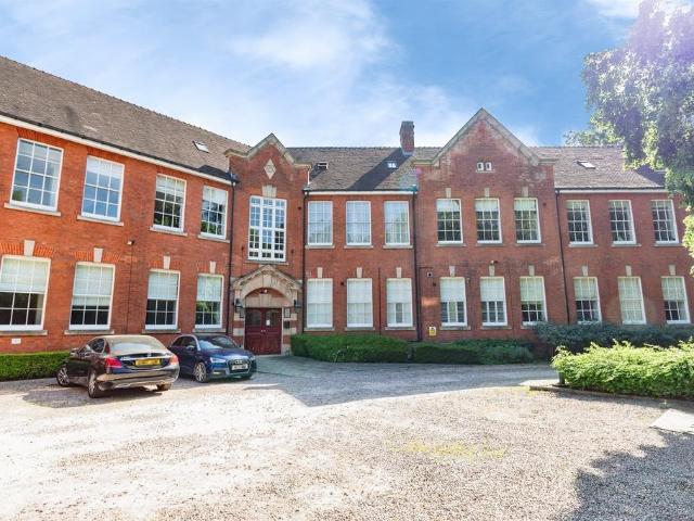 2 bedroom flat for sale