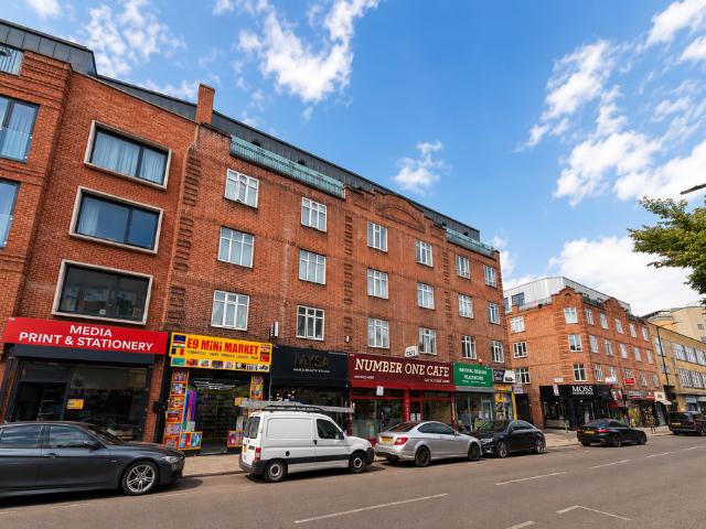 2 bedroom flat for sale