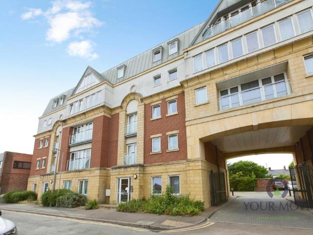 2 bedroom flat for sale