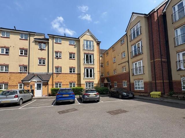 2 bedroom flat for sale