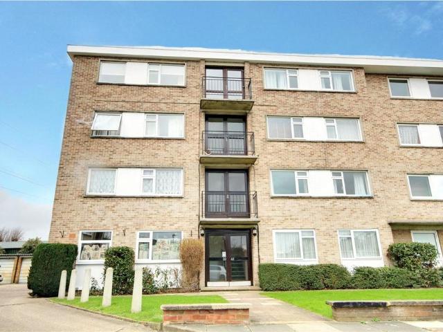 2 bedroom flat for sale