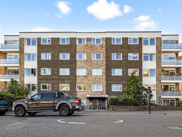 2 bedroom flat for sale
