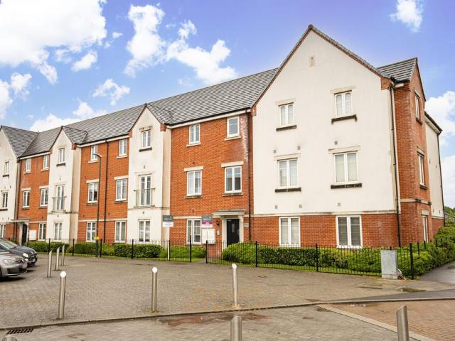 2 bedroom flat for sale