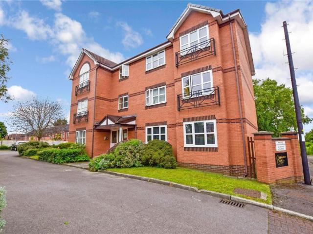 2 bedroom flat for sale