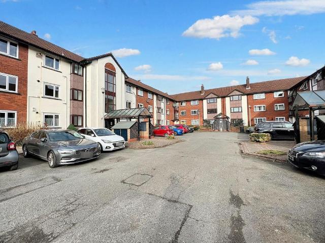 2 bedroom flat for sale