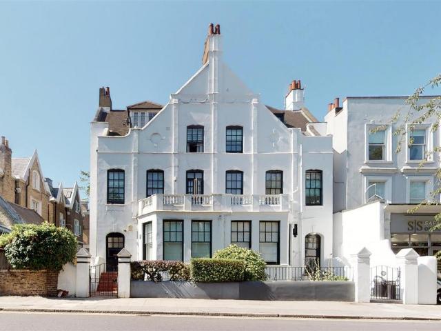 2 bedroom flat for sale