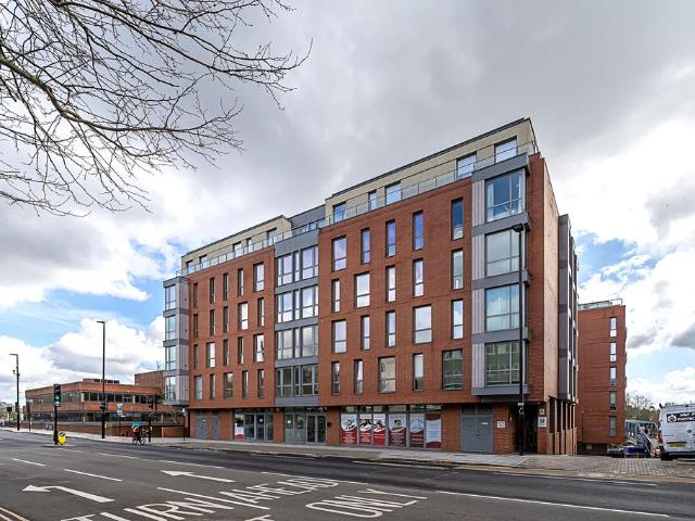2 bedroom flat for sale