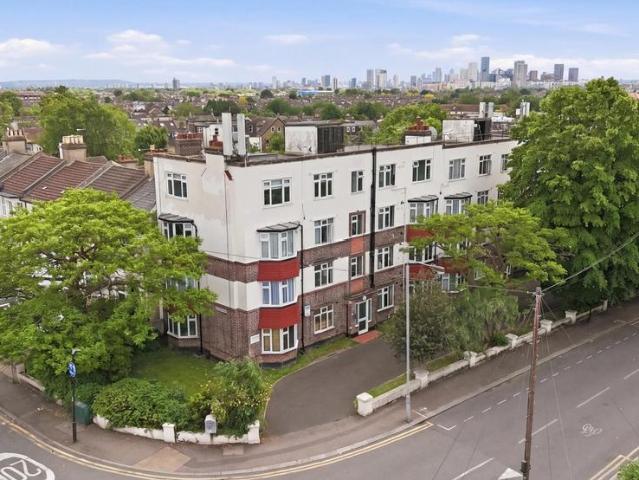 2 bedroom flat for sale