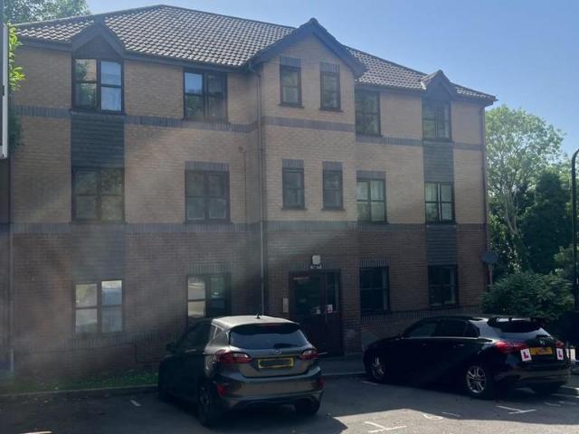 2 bedroom flat for sale