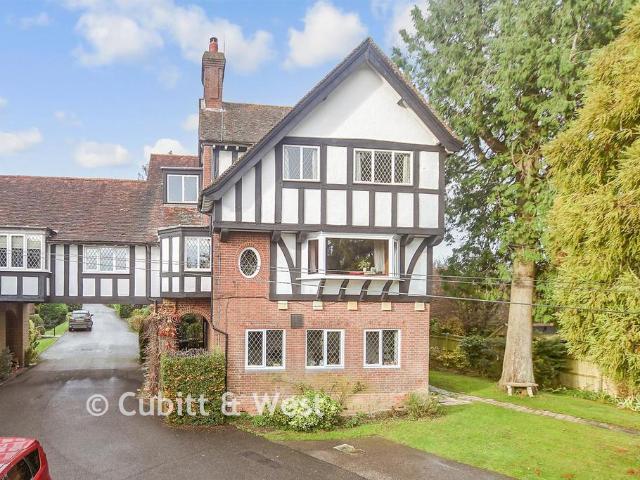 2 bedroom flat for sale