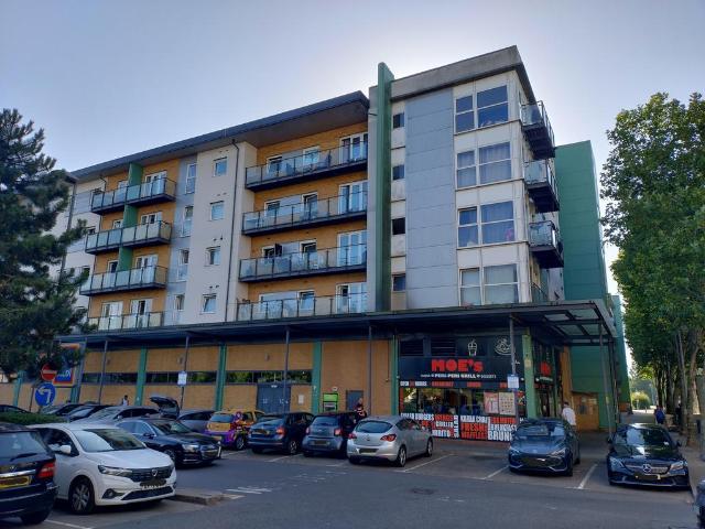 2 bedroom flat for sale