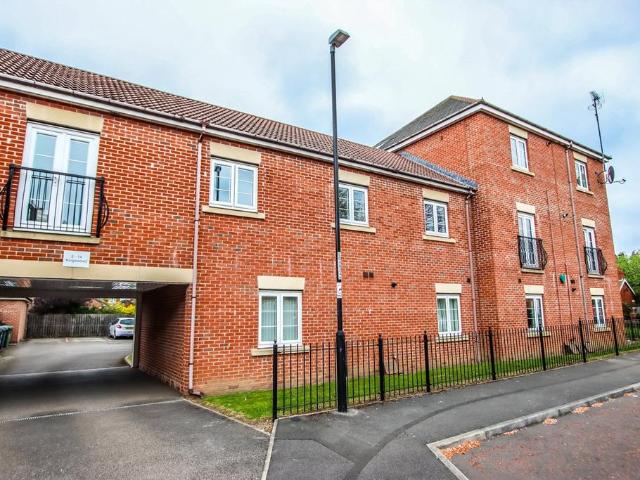 2 bedroom flat for sale