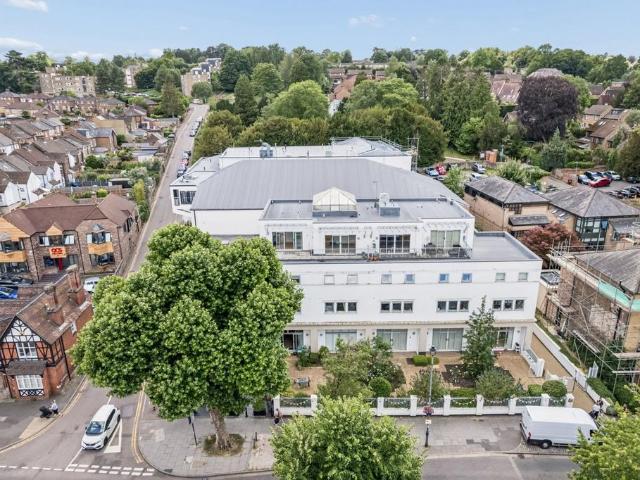 2 bedroom flat for sale