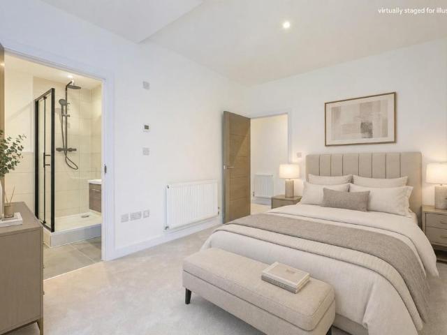 2 bedroom flat for sale