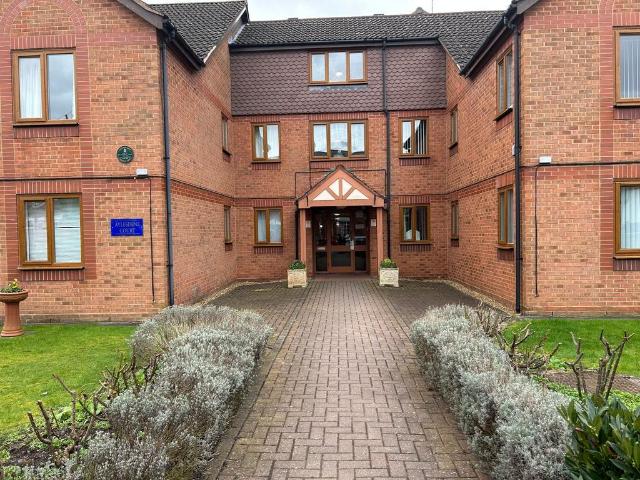 2 bedroom flat for sale