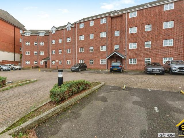 2 bedroom flat for sale