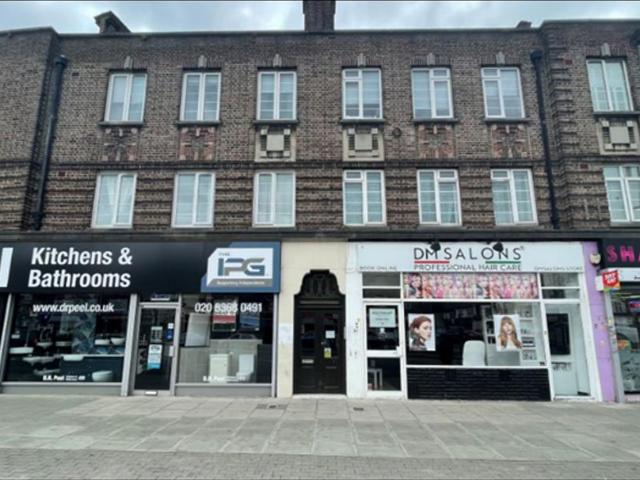 2 bedroom flat for sale
