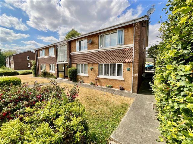 2 bedroom flat for sale