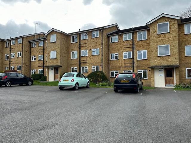 2 bedroom flat for sale