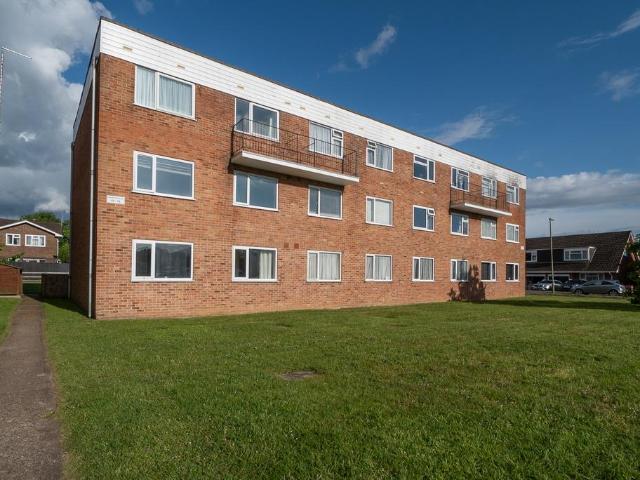 2 bedroom flat for sale