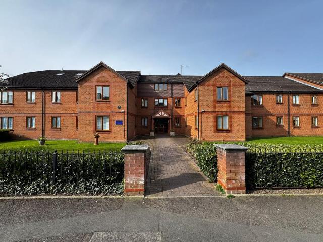 2 bedroom flat for sale