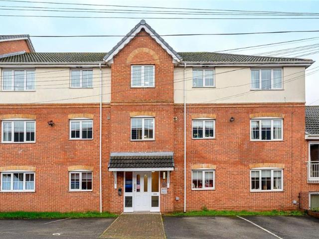 2 bedroom flat for sale