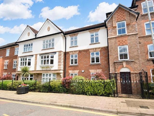 2 bedroom flat for sale