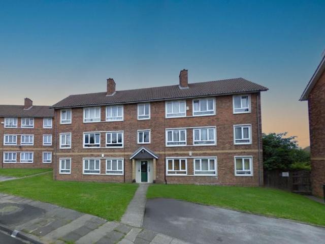 2 bedroom flat for sale