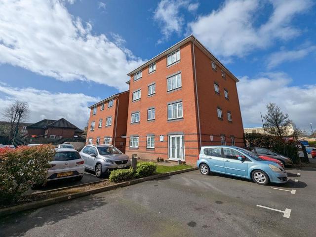 2 bedroom flat for sale