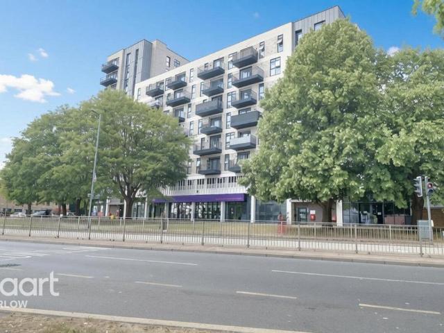 2 bedroom flat for sale