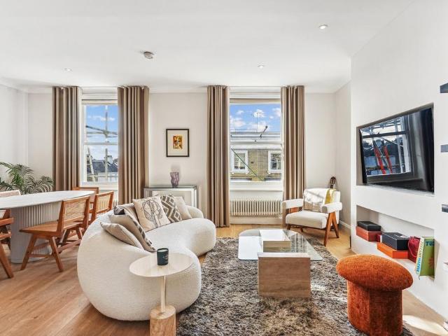 2 bedroom flat for sale