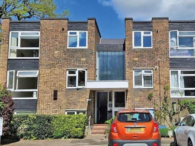 2 bedroom flat for sale