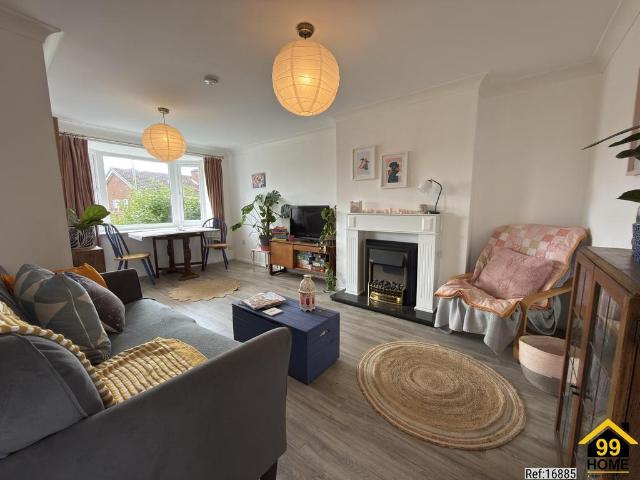 2 bedroom flat for sale