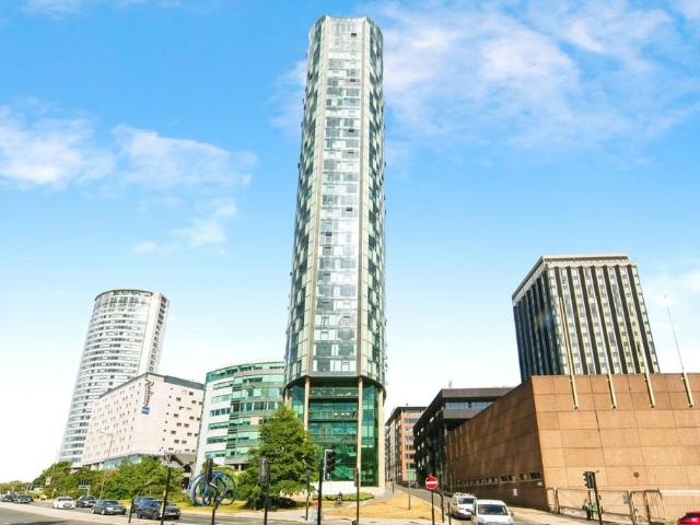 2 bedroom flat for sale