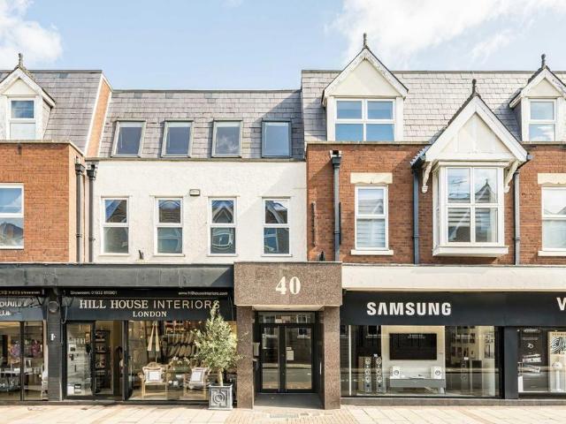 2 bedroom flat for sale