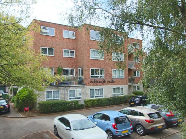 2 bedroom flat for sale