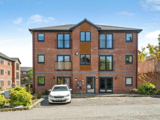 2 bedroom flat for sale