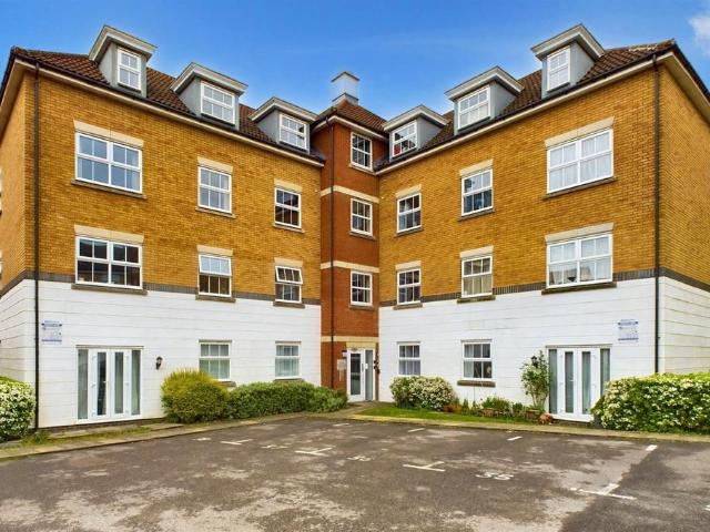 2 bedroom flat for sale