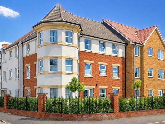 2 bedroom flat for sale