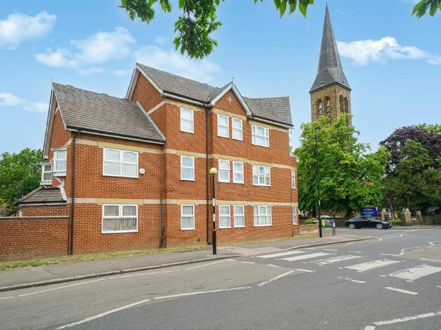 2 bedroom flat for sale