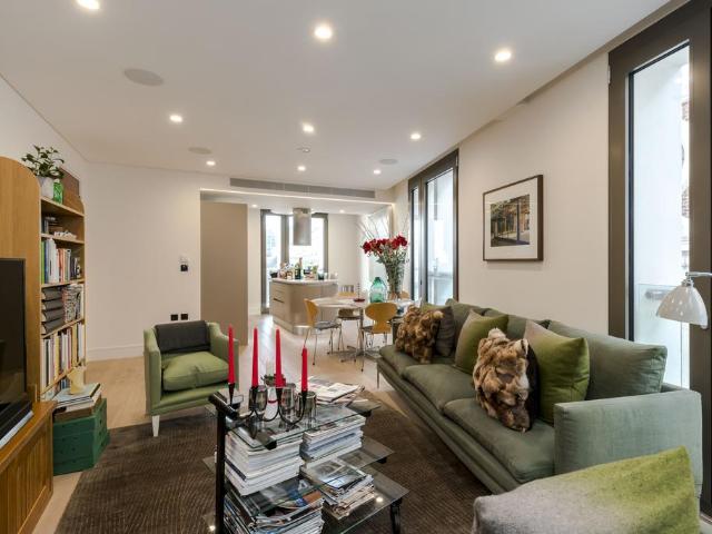 2 bedroom flat for sale