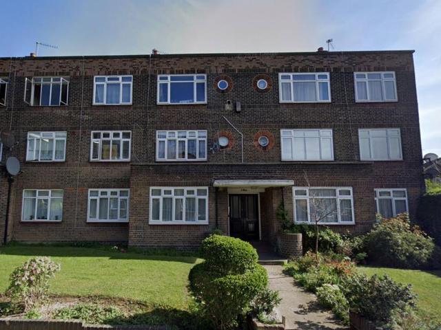 2 bedroom flat for sale