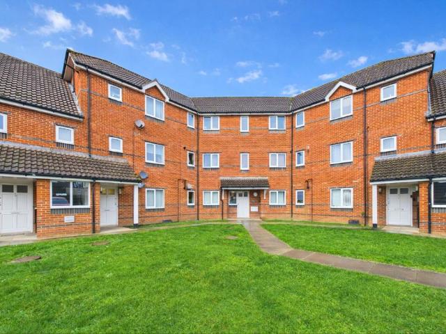 2 bedroom flat for sale