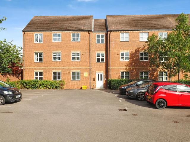 2 bedroom flat for sale