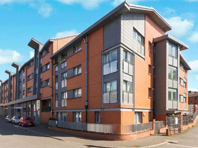 2 bedroom flat for sale