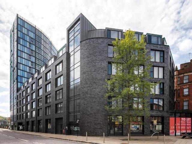 2 bedroom flat for sale