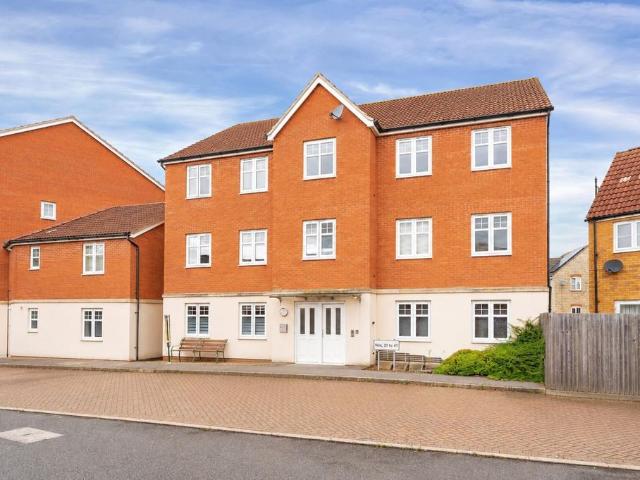 2 bedroom flat for sale