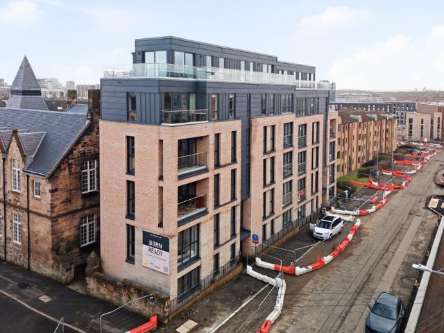 2 bedroom flat for sale