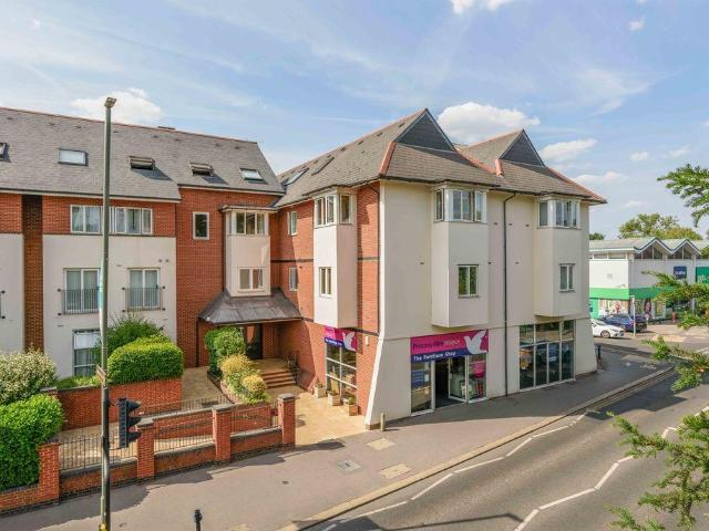 2 bedroom flat for sale